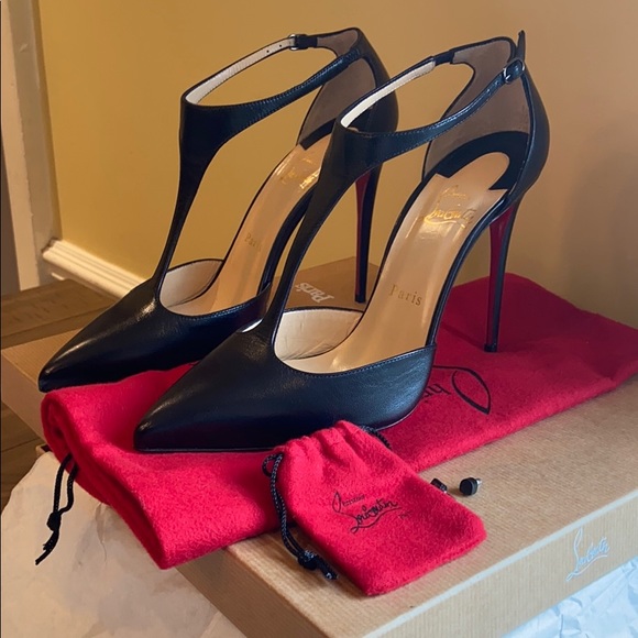 Christian Louboutin | Shoes | Christian Louboutin J String 0 Size 39 ...